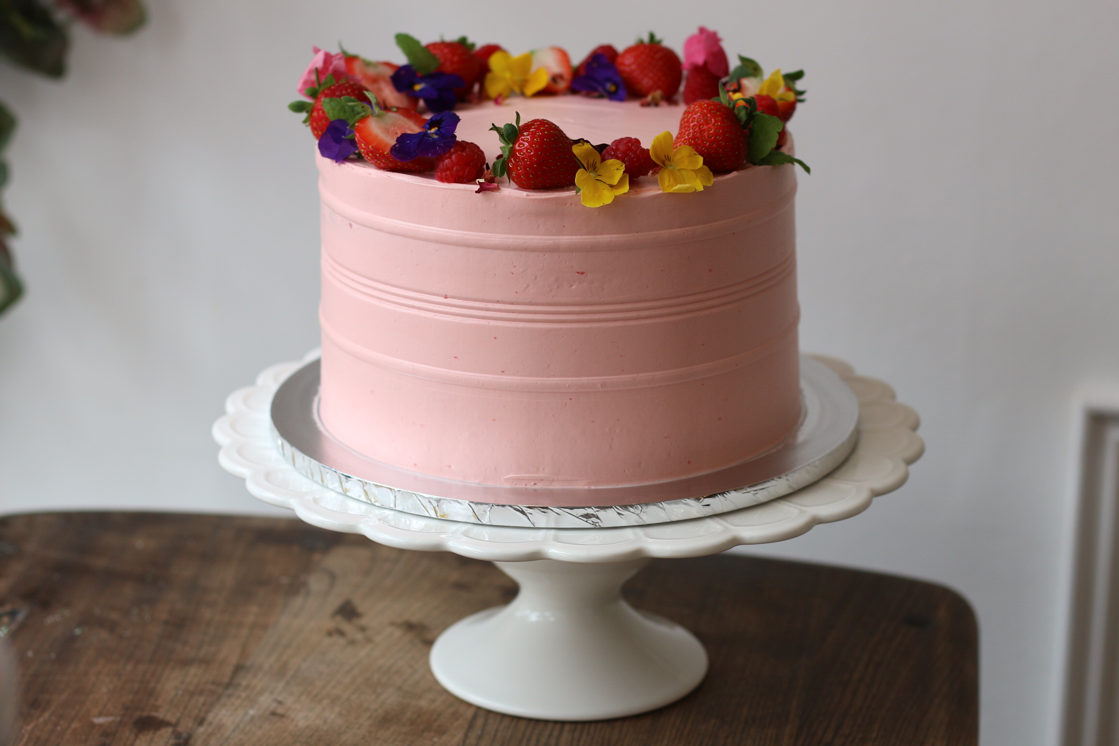Strawberry Dream Cake - Abba Cakes
